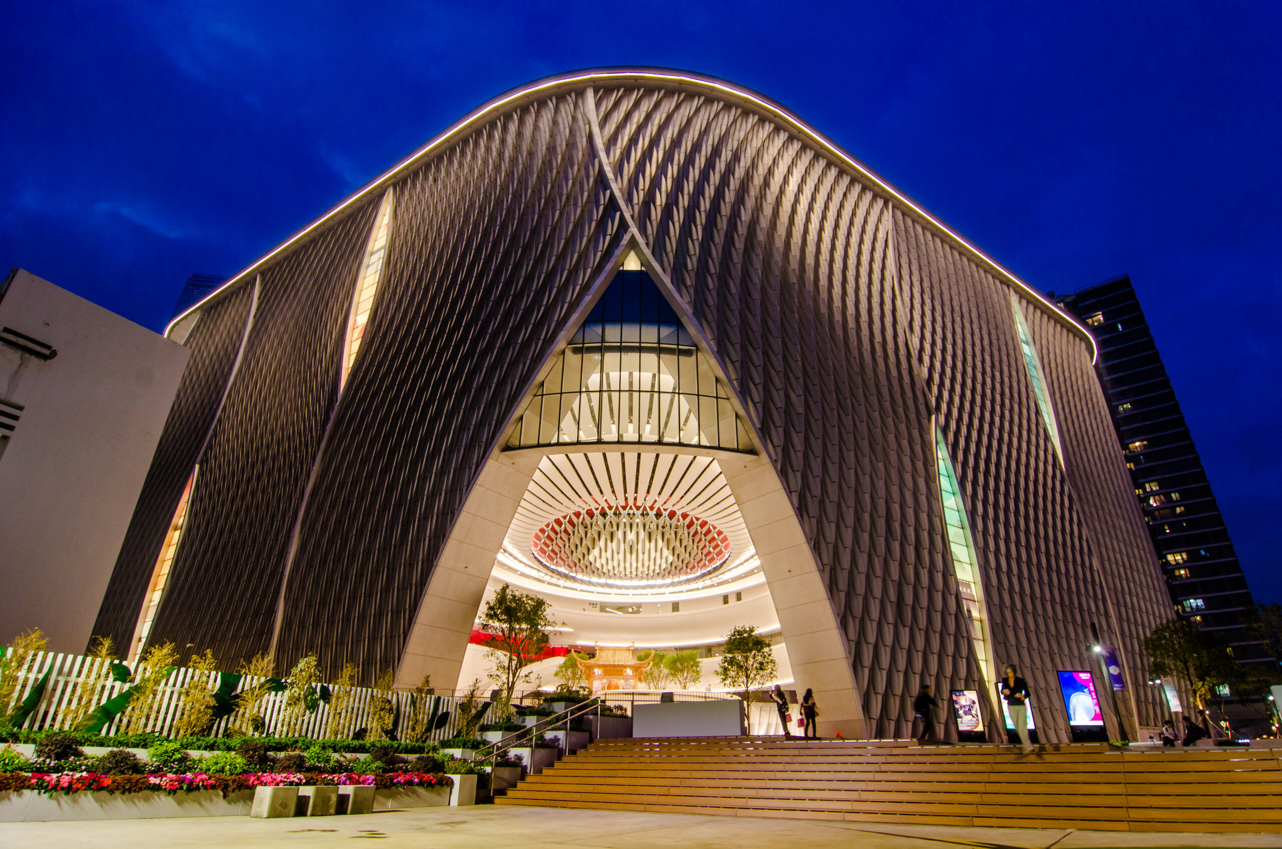 Xiqu Centre - Traxon e:cue North America