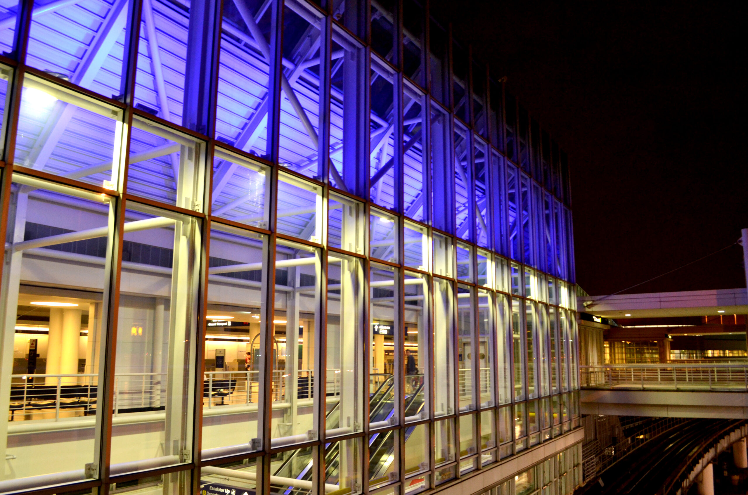 O’Hare International Airport Terminal 5 - Traxon e:cue North America